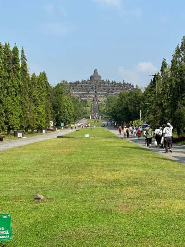 Yogyakarta: Inclusive Gigantic Heritage Tour - Key Points