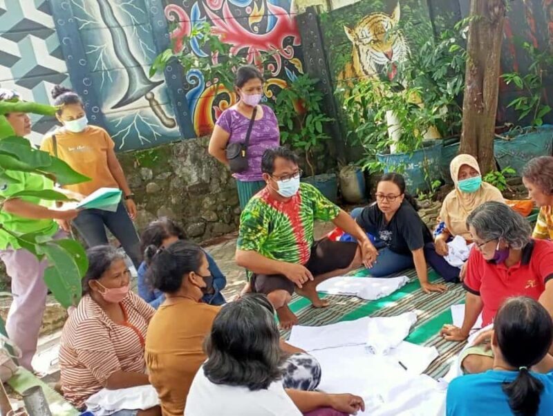 Yogyakarta: Inclusive Suryatmajan Tourist Village - Key Points