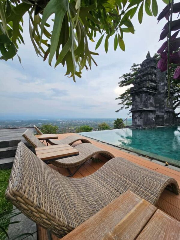 Yogyakarta: Instagrammable Cafes with Temple & Volcano View - Sample Itinerary Breakdown