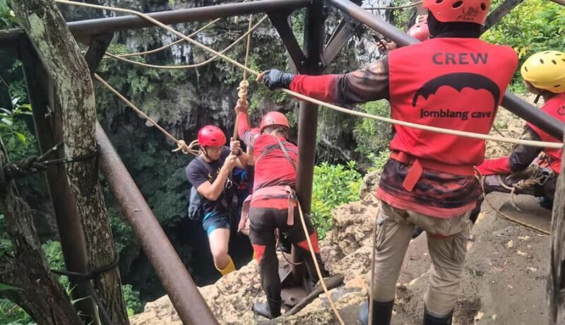 Yogyakarta: Jomblang Cave, Kalisuci, and Sand Dunes Tour - FAQ