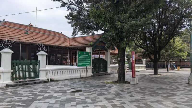 Yogyakarta Kotagede Walking Tour: Royal city & Locals Life - Detailed Breakdown of the Itinerary