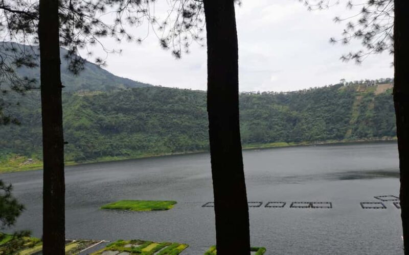 Yogyakarta: Menjer Lake Bamboo Boat Tour with Lunch - Getting There and Start Point