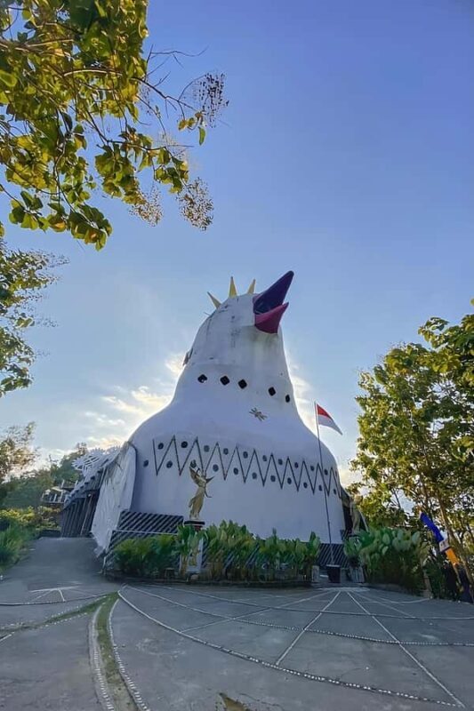 Yogyakarta: Menoreh, Chicken Church, Mudal & Glagah Day Trip - Key Points