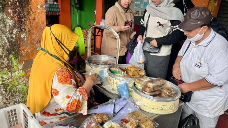 Yogyakarta: Morning Breakfast and Market Experience - What Makes This Tour Special?