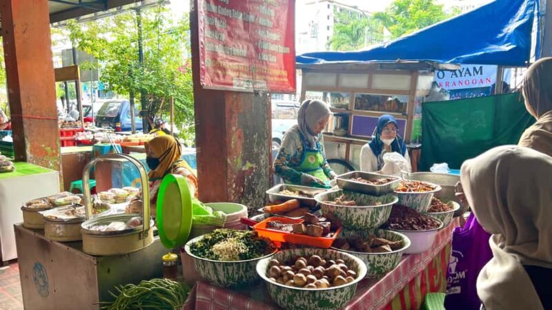 Yogyakarta: Morning Breakfast and Market Experience - What Travelers Say