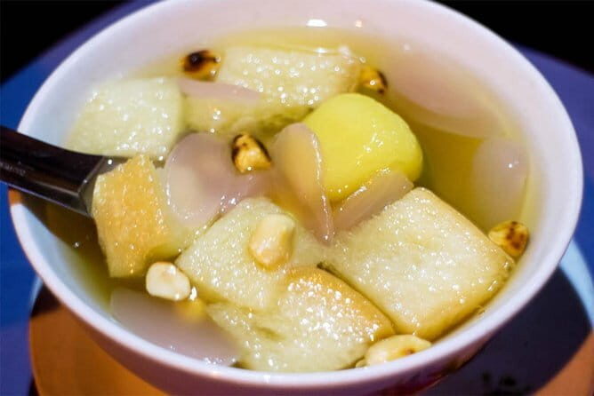 Yogyakarta Night Food Discovery - Cultural Fun Facts and Traditional Games