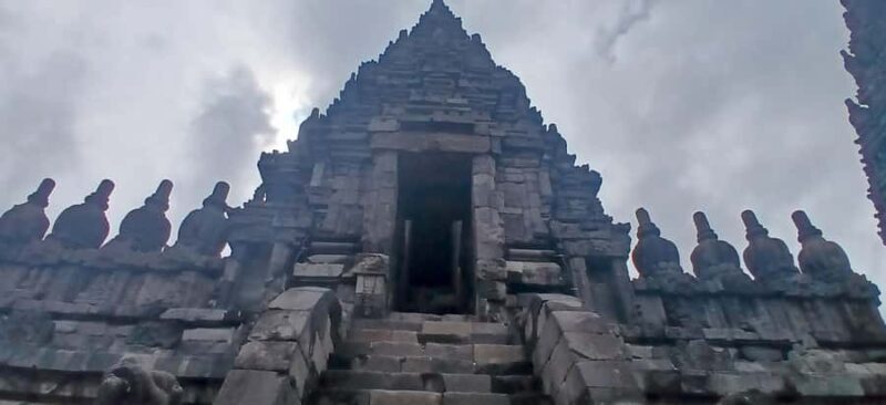 Yogyakarta: Prambanan Temple Guided Tour with Pickup - Key Points