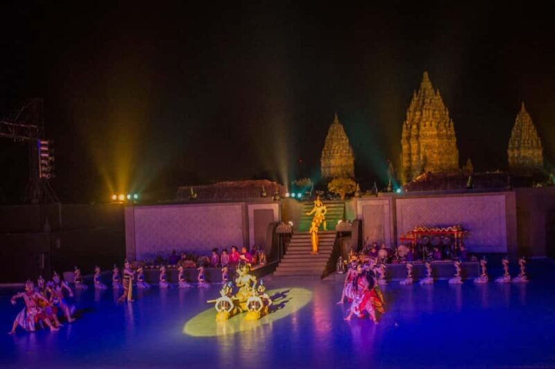 yogyakarta : prambanan temple sunset and ramayana ballet - Key Points