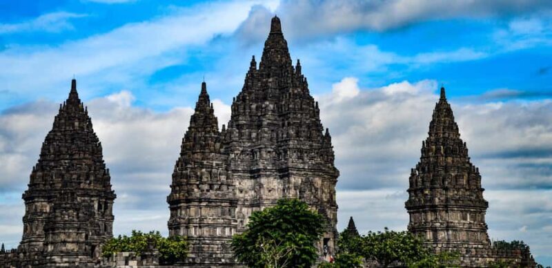 Yogyakarta : prambanan temple sunset with expert local guide - FAQ