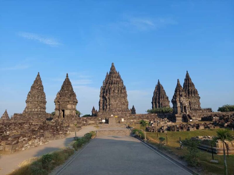 Yogyakarta: Prambanan Temple Tour and Golden Sunset - Practical Tips for Travelers