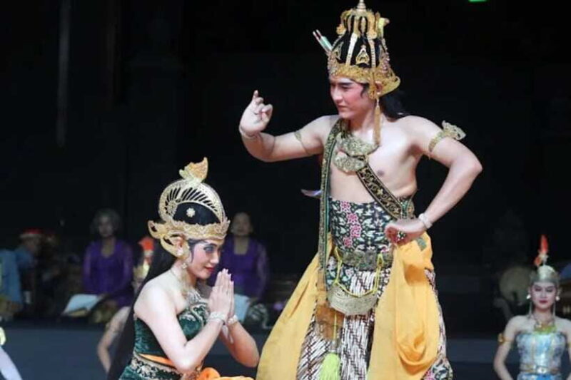 Yogyakarta: Ramayana Show with Transfer, Entry Fee & Dinner - Who Should Consider This Tour?