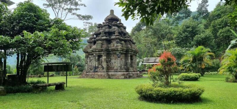 Yogyakarta : Selogriyo Temple And Kedung Kayang Waterfall - Key Points