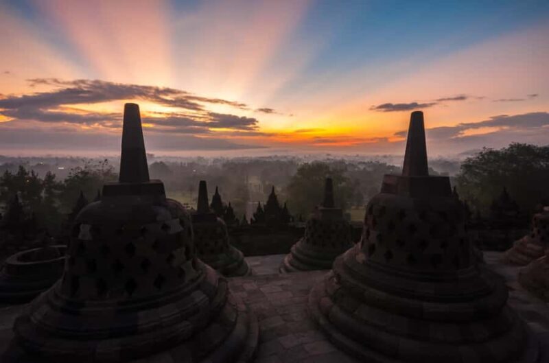 Yogyakarta: Setumbu Sunrise, Borobudur & Prambanan Day Tour - A Practical Overview of the Tour Experience