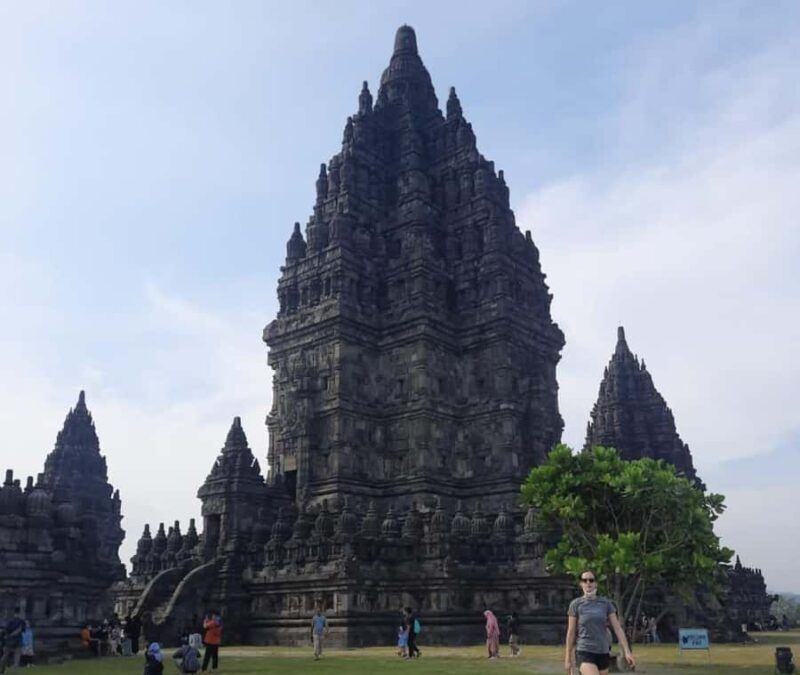 Yogyakarta: Shared Shuttle Trip Borobudur & Prambanan Temple - FAQ