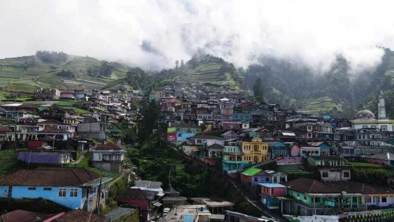 YOGYAKARTA: SILANCUR HIGHLAND/NEPAL VAN JAVA/BOROBUDUR - Who is This Tour Best For?