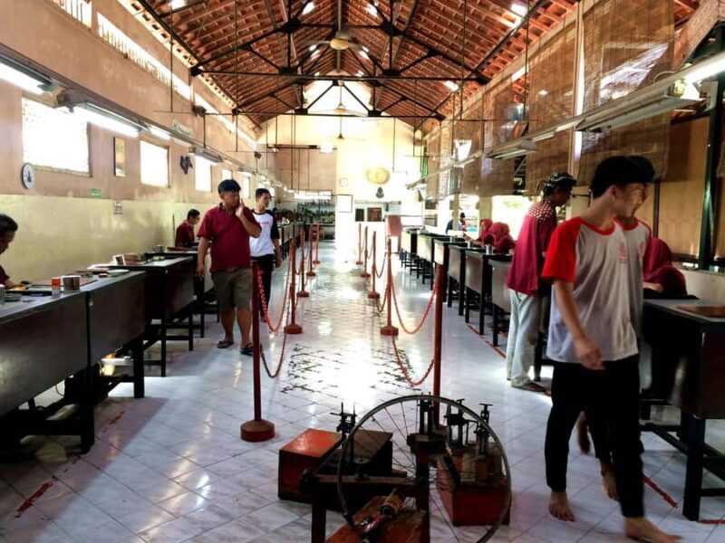 Yogyakarta : Silversmith Short Course in Kotagede - Who Should Consider This Experience?