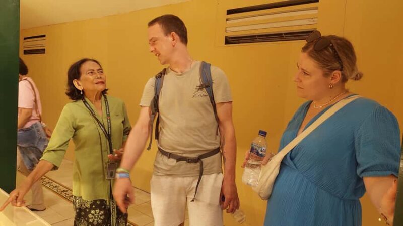 yogyakarta: Sultan Palace, Water Castle and food tasting - Key Points