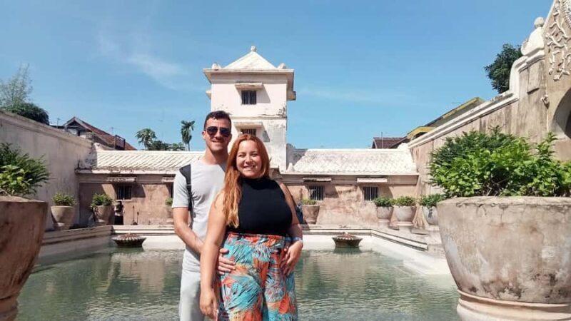 Yogyakarta: Sultan Palace, Water Castle & Mount Merapi Tour - Key Points