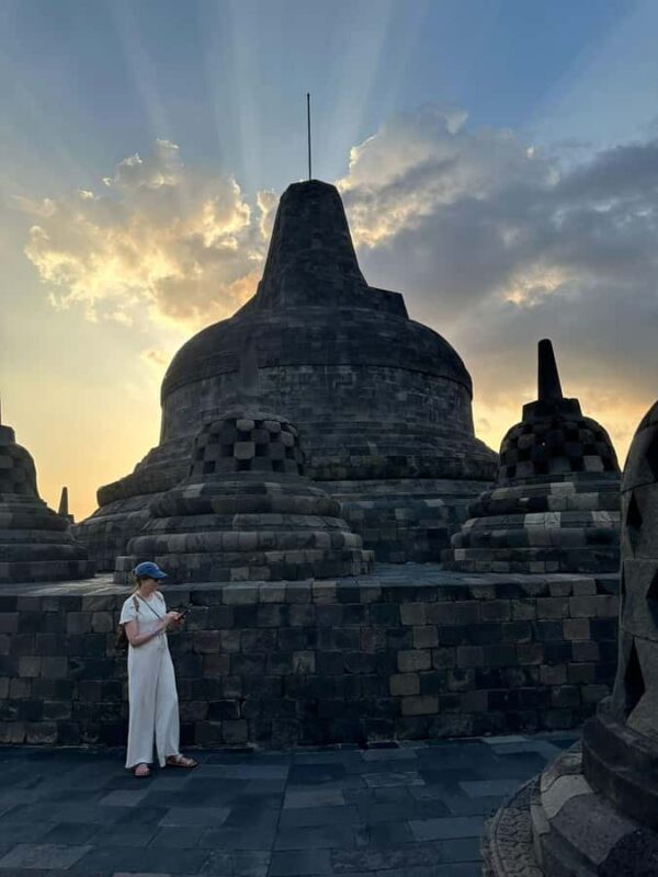 Yogyakarta: Sultan's Palace, Borobudur & Sunset Tour - FAQ