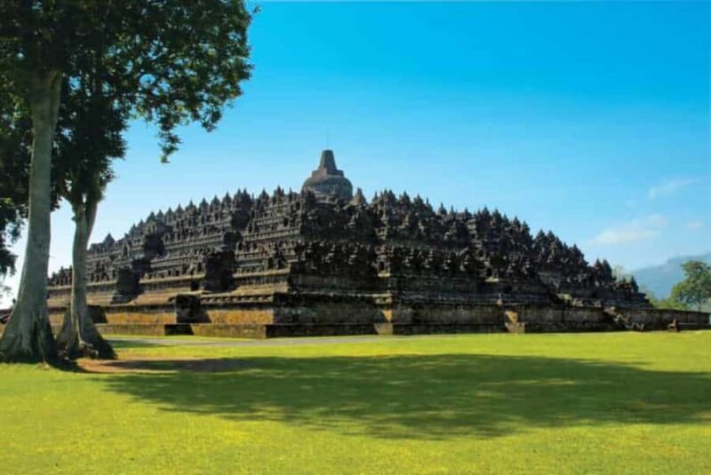YOGYAKARTA; SUNRISE FROM THE HILL AND BOROBUDUR CLIMB UP.. - The Itinerary: A Day of Natural and Cultural Wonders