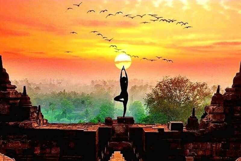 Yogyakarta; Sunrise Hill/Borobudur climb up & Prambanan - Key Points