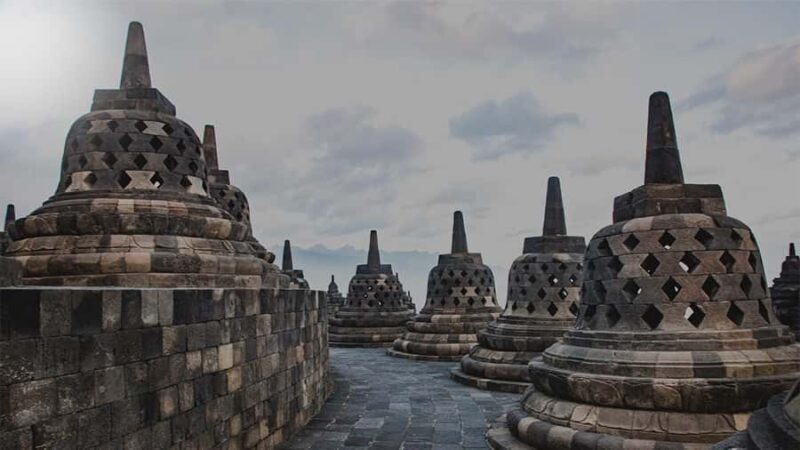 Yogyakarta: Temple Tour & Local Food Experience - Introduction