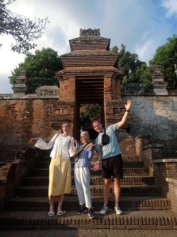 Yogyakarta: The Oldest Neighborhood Walking Experience - Practical Information and Tips