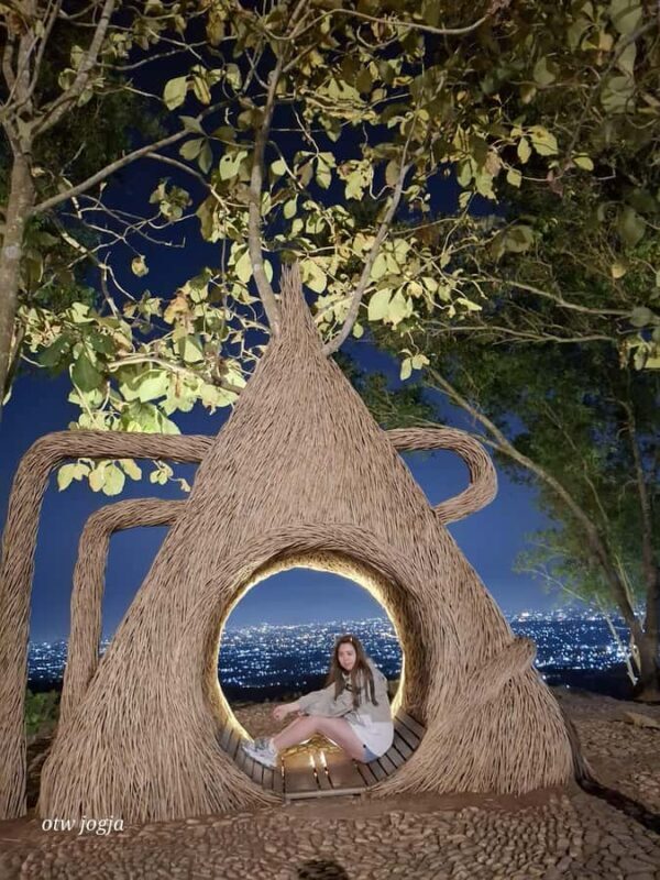 Yogyakarta: Timang Beach, Pindul Cave, & Drone Tour - Key Points