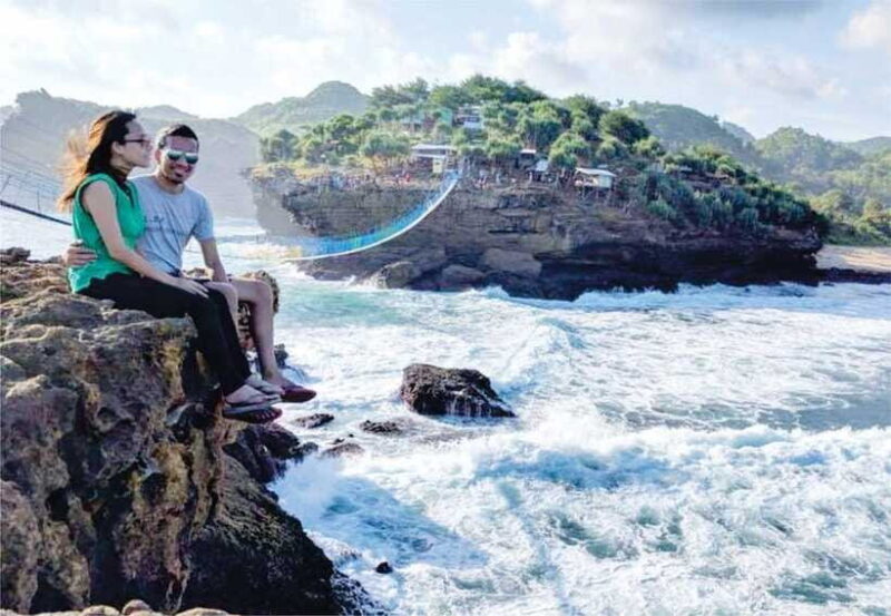 Yogyakarta: Timang Beach Private Trip with Cable Car Ride - Real Traveler Insights