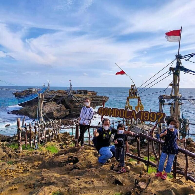 Yogyakarta: Timang Beach & Srigethuk Waterfall Day Tour - FAQ