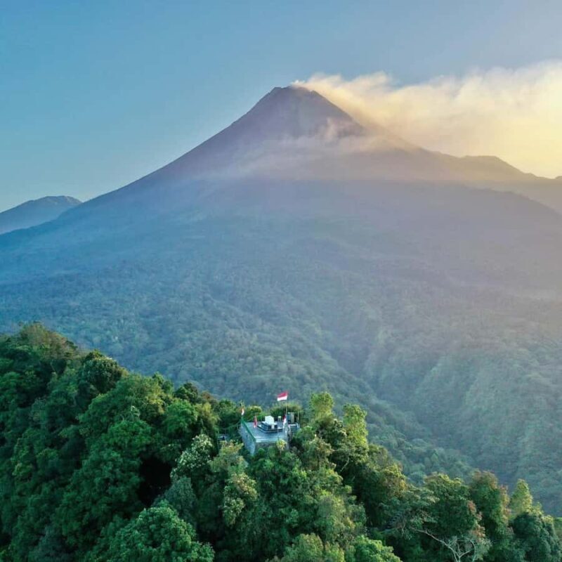 Yogyakarta Volcano: Merapi Volcano on Hilltop (Lava Viewing) - A Detailed Look at the Merapi Lava Viewing Tour