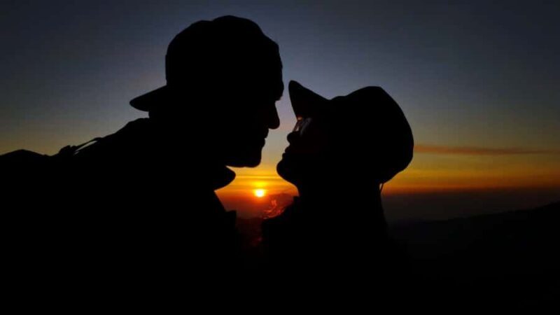 Yogyakarta : VW Borobudur Setumbu Sunrise Guide Tour - The Experience in Detail