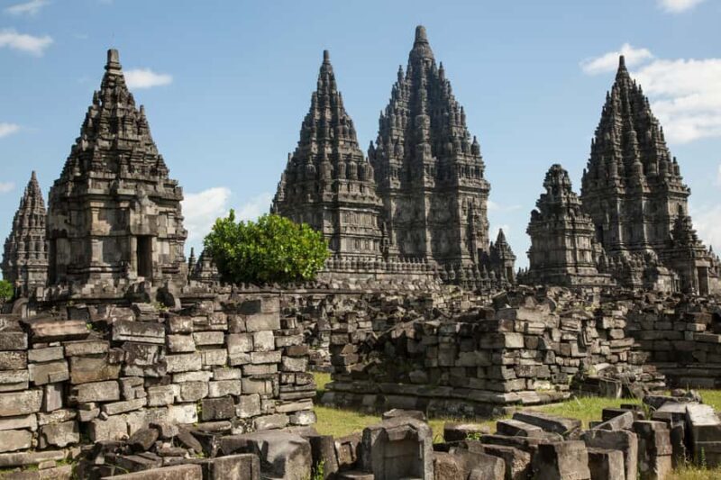 Yogyakarta:(EntranceTicketOnly)Borobudur&PrambananTempleTour - Key Points