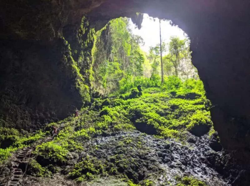 YOGYAKARTA,JOMBLANG CAVE AND PINDUL CAVE THE ADVANTURE TOUR - FAQ