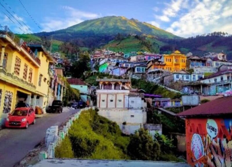 YOGYAKARTA;NEPAL VAN JAVA & SELOGRIYO TEMPLE TERRACED FIELDS - Key Points