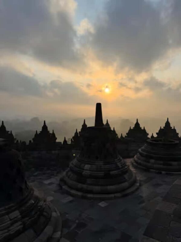 Yogyakarta:Sunrise at Borobudur,Prambanan &Merapi lava tour - Key Points