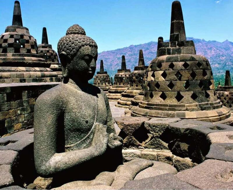 Yogyakrta to bali:Borobudur,prambanan,bromo,ijen,tumpak sewu - Authenticity and Experience