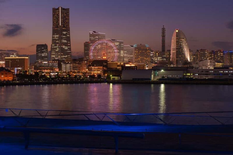 Yokohama Minatomirai: Bay Area Night Tour with Guide - Key Points