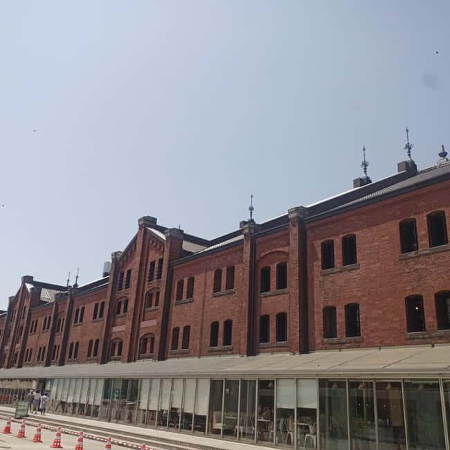 Yokohama: Tour with Coffee and Lunch - FAQ