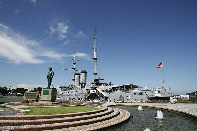 Yokosuka military port and navy related sites with a local guide - Key Points