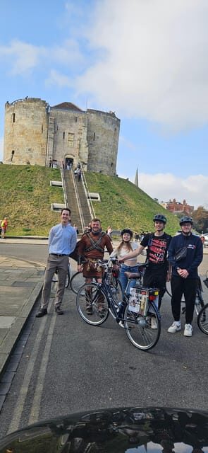York: Guided eBike city Tour with fun historical facts - In-Depth Look at the Tour Experience
