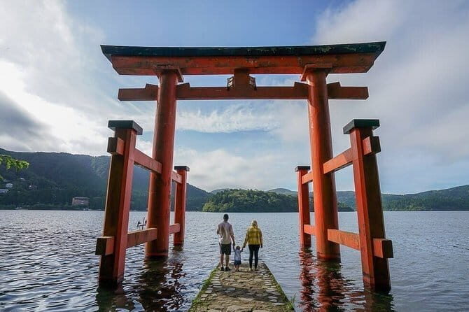 Yosegi Zaiku Craft Experience in Hakone - Authentic and Engaging Cultural Experience