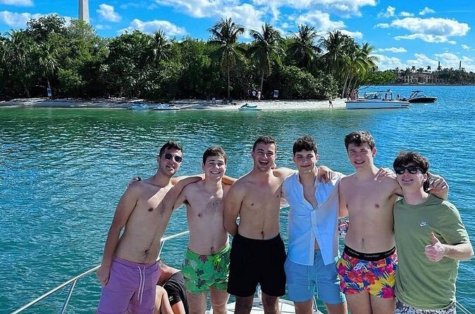 Your Miami Yacht Charter - Why This Tour Is Worth Considering