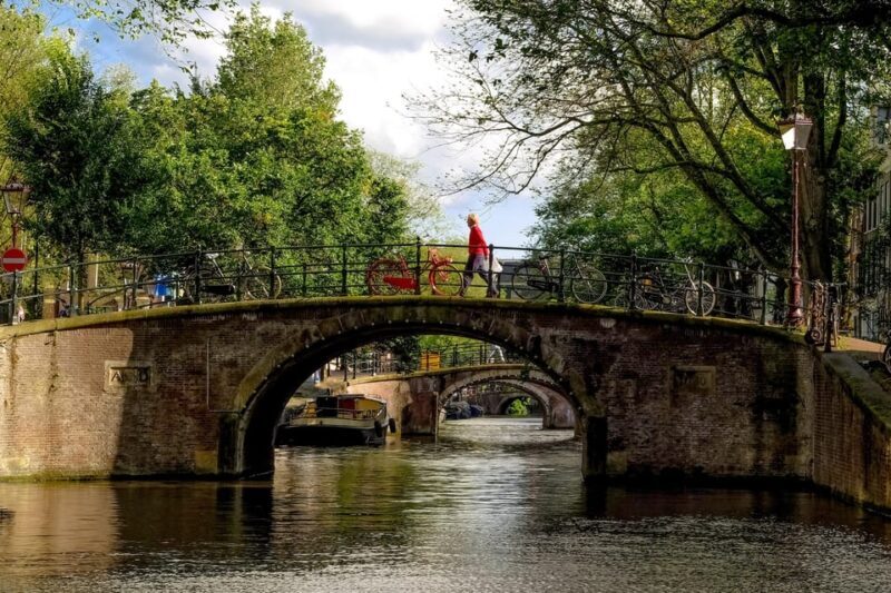 Your Own Amsterdam. The Old Side - The Practicalities & Value