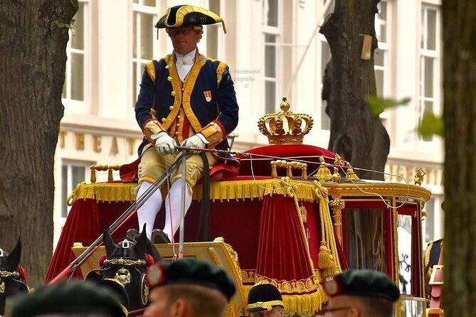 Your Own Hague. Behind The Scenes of The Royal City - Key Points