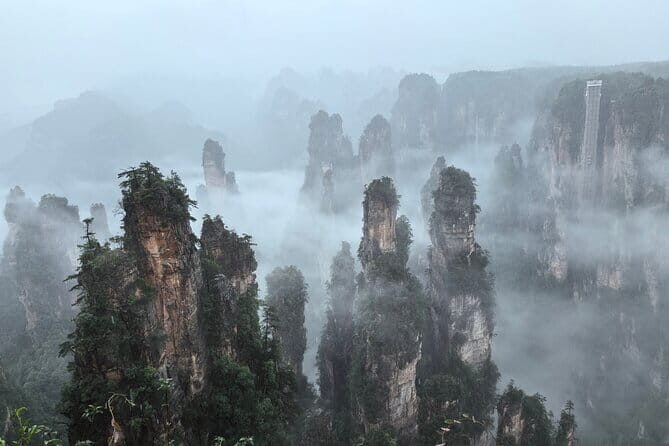 Yuanjiajie Avatar and Tianzi Mountain and Rice Field Village Tour - Key Points