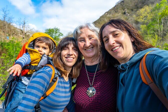 Yukon Escapade: Lakes, Wilderness, and Hidden Gems - What Travelers Say
