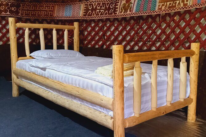Yurt stay and Hiking in the Nurata Mountains tour - 2 days - Key Points
