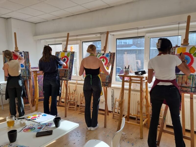 Zaandam: paint a Dutch windmill in a cosy atelier - The Value of the Experience