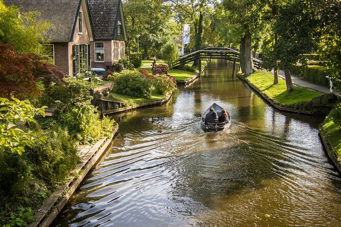 Zaanse Schans Giethoorn Private Tour from Amsterdam Canal Cruise - Practical Details and Tips